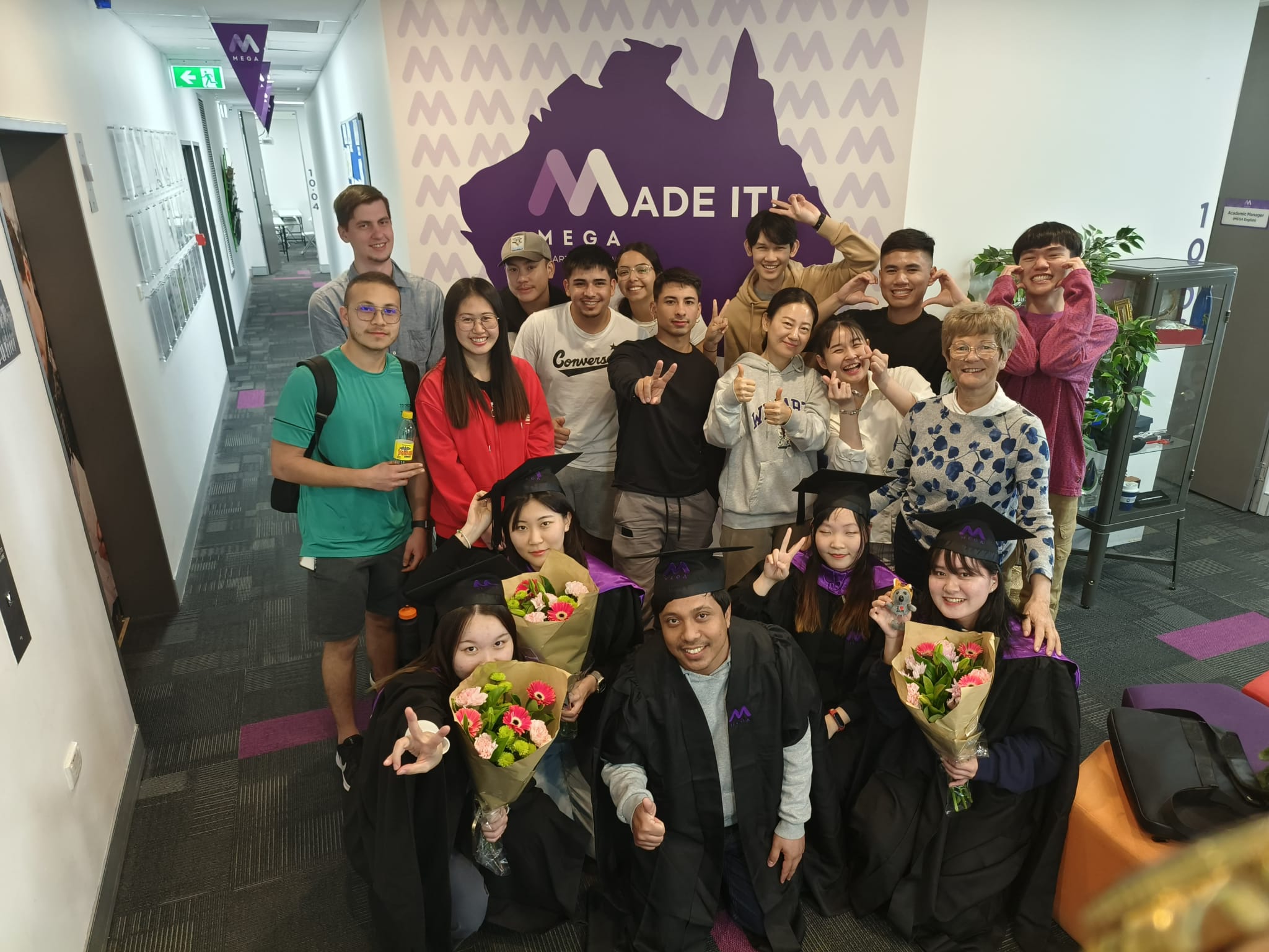 MEGA English Courses - MEGA